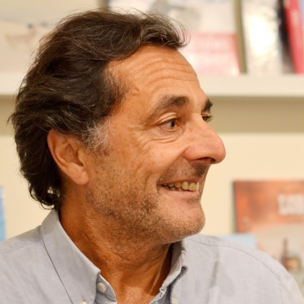 Have you met Nicole Locher ? | Hello it's Valentine