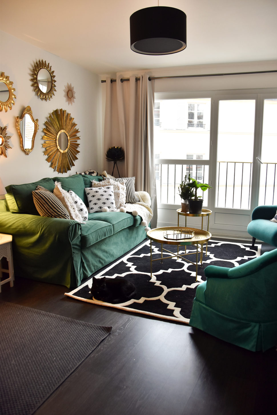 Green sofa cover : relooking de canapé | Hello it's Valentine